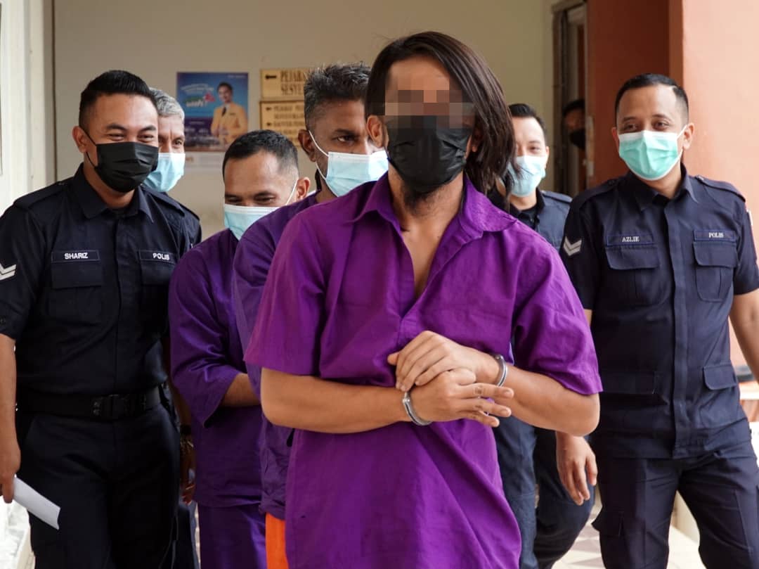 Conteng dinding 'kerajaan gagal', lelaki direman tiga hari - UtusanTV