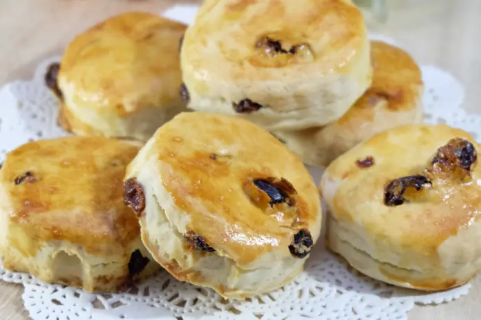 Resipi scone buah kering campuran simple & sedap - UtusanTV