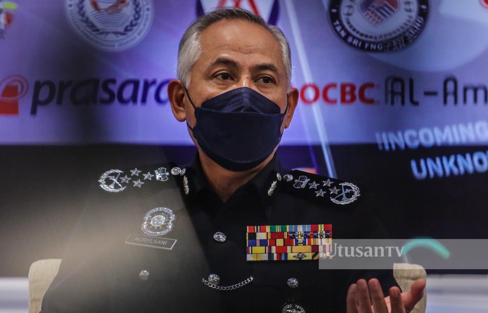 Acryl Sani dahului penerima darjah kebesaran Melaka - UtusanTV