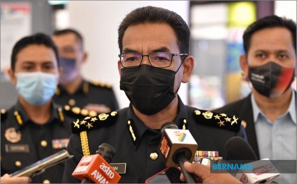 Skim piramid: 7 ditahan, kenderaan mewah dan wang hampir RM1 juta ...