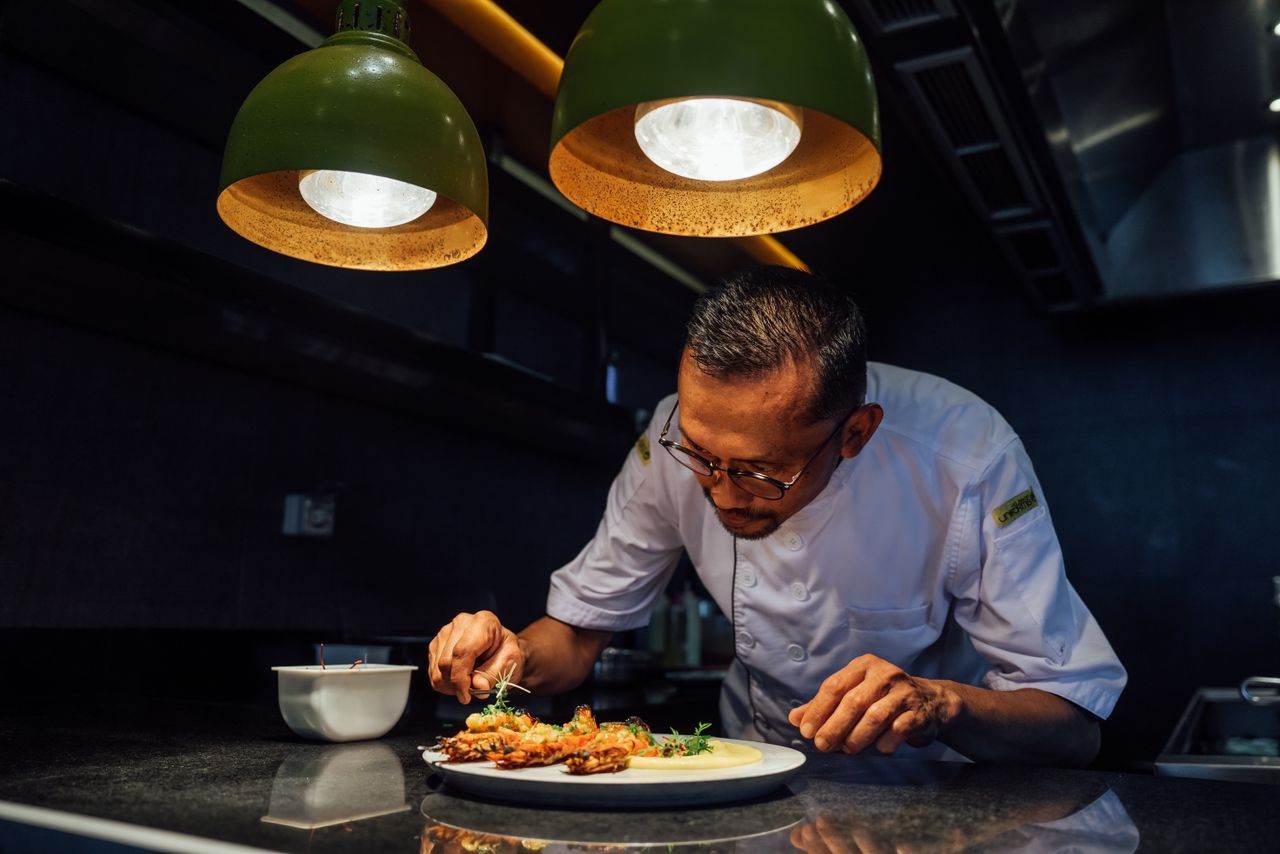 Chef Rizal bawa ‘aura’ Jepun di Restoran SugarSand - UtusanTV