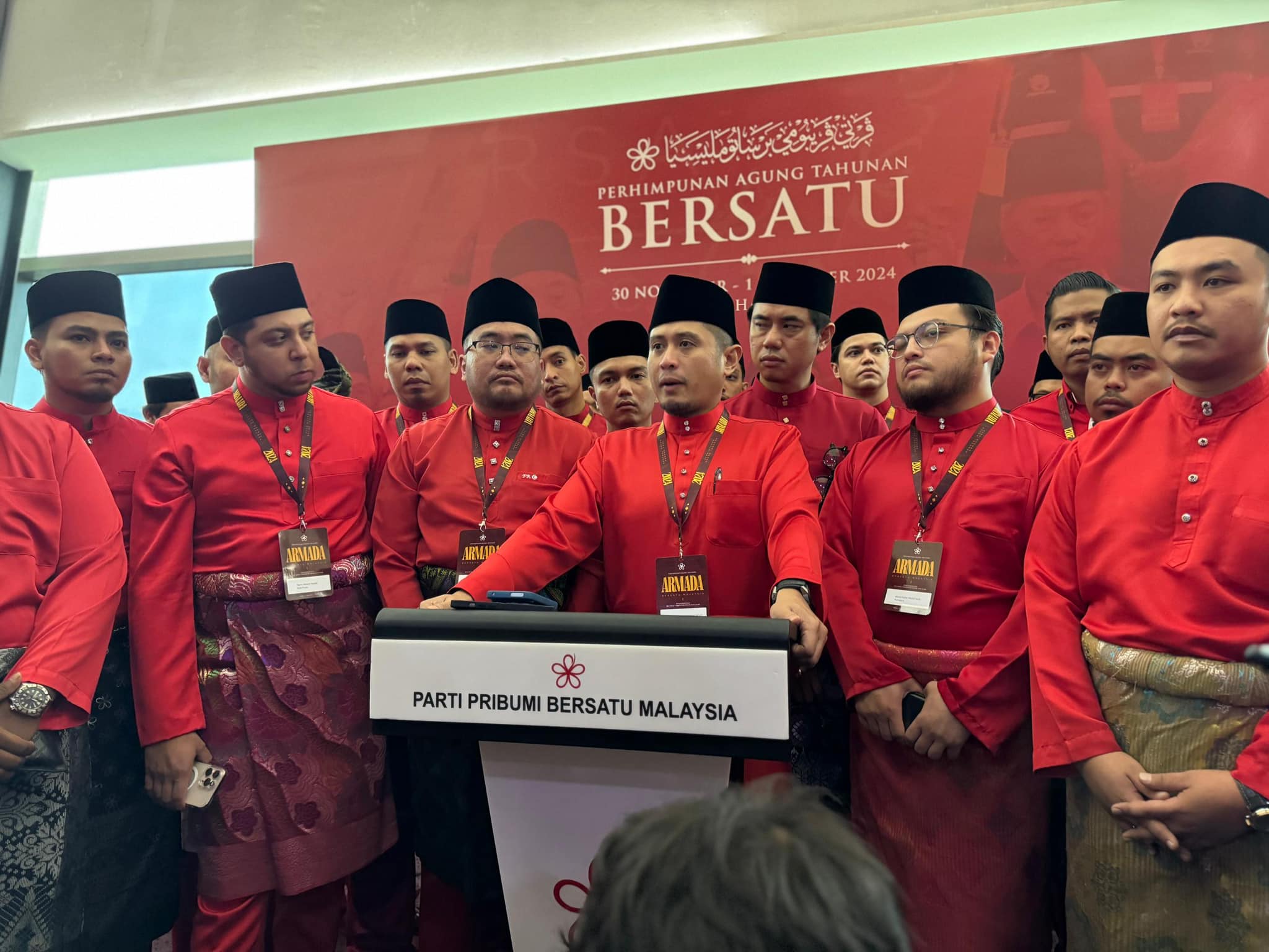 Armada Bersatu umum kepimpinan baharu - UtusanTV