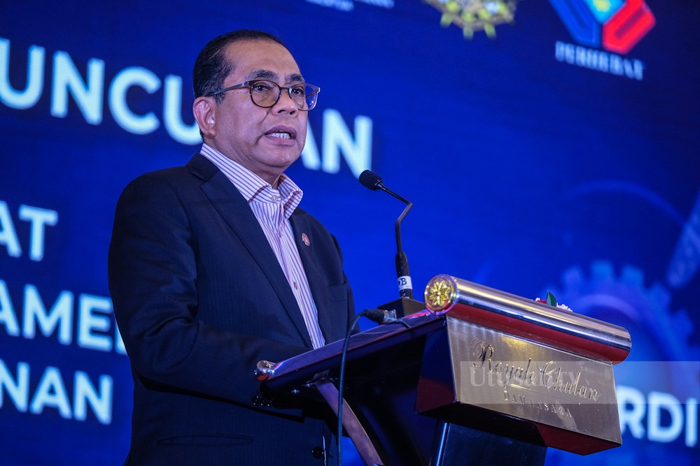 Pelan Transformasi PERHEBAT : Dari perwira ke profesional industri ...