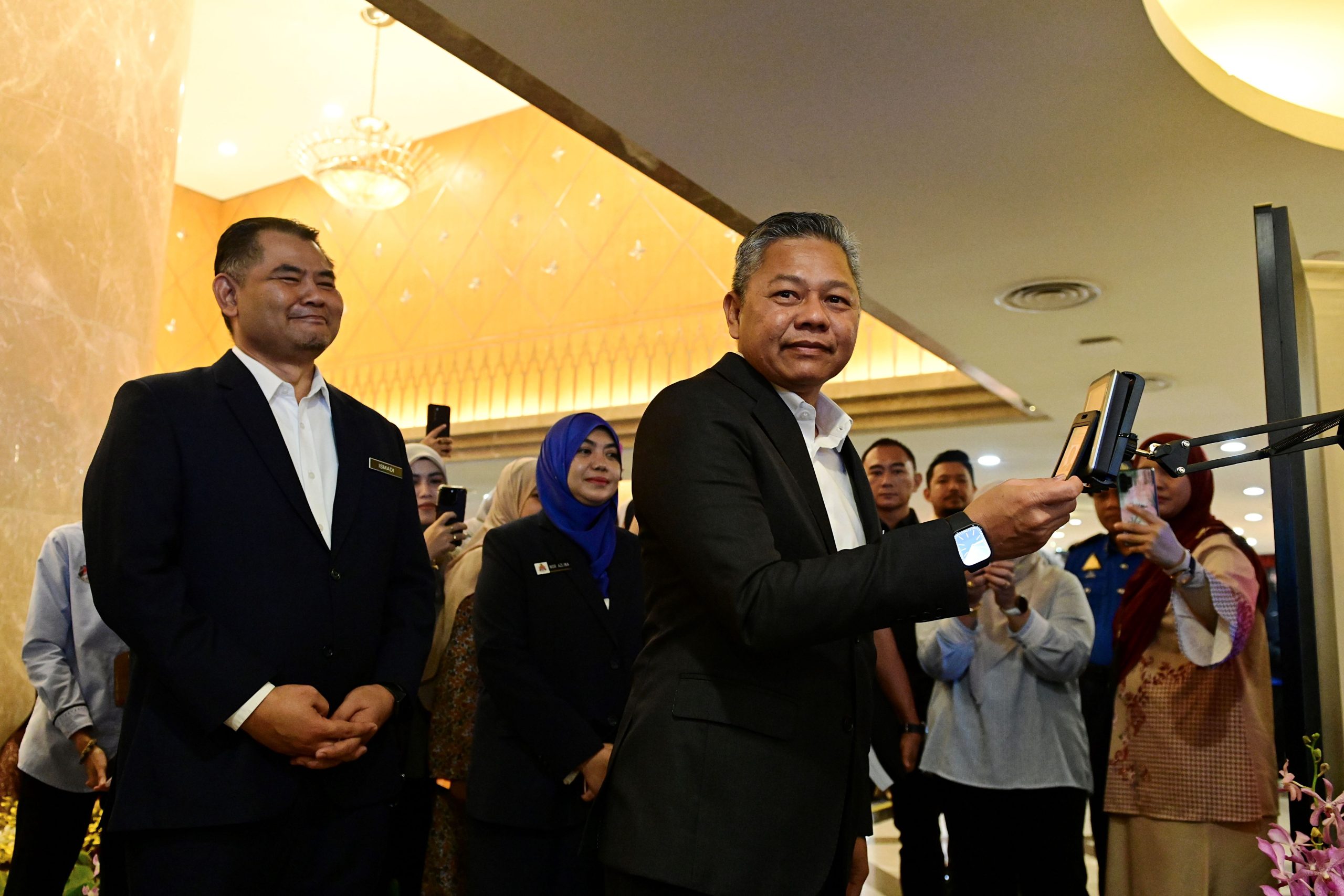 Fadlun mulakan tugas secara rasmi sebagai Datuk Bandar Kuala Lumpur ke ...